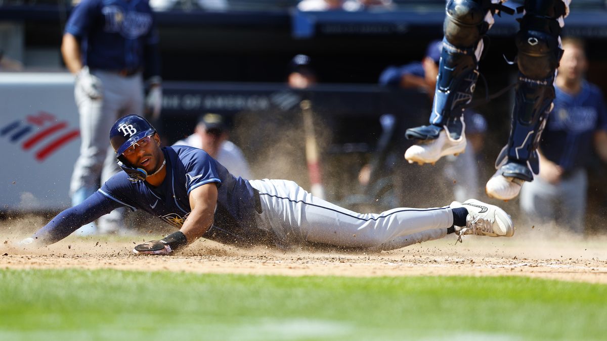 Con doble de Caballero en la décima, Rays vencen 2-0 a Yankees