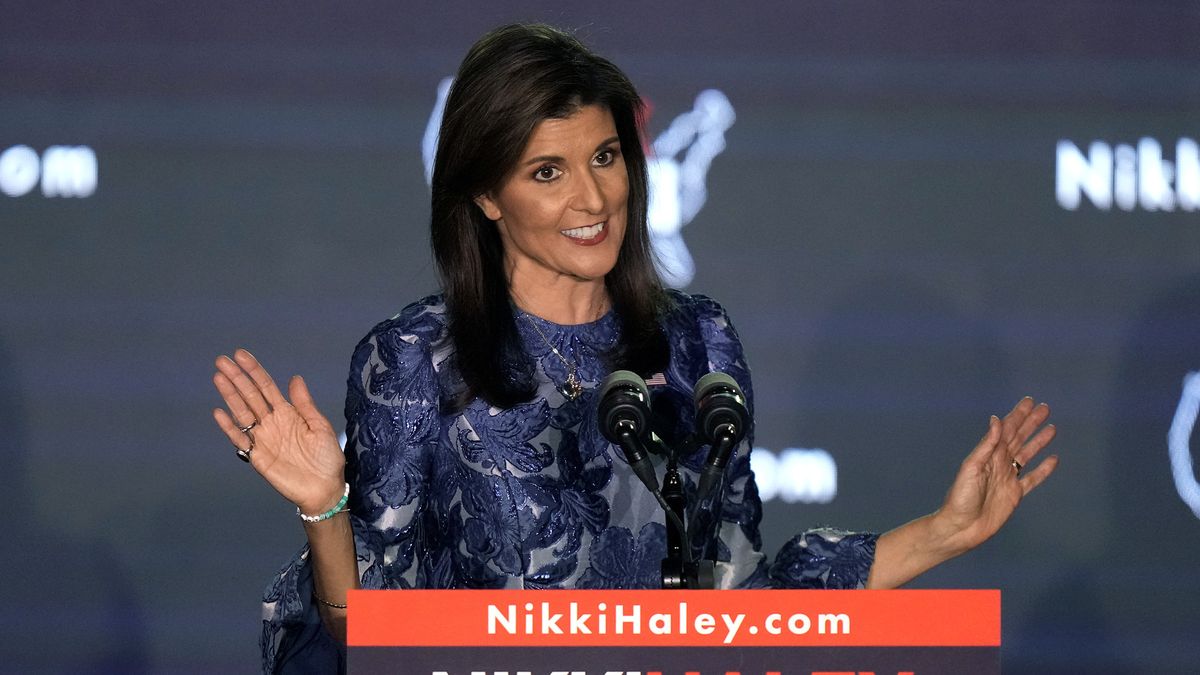 Haley en campaña en Carolina del Sur, Trump regresa a Florida
