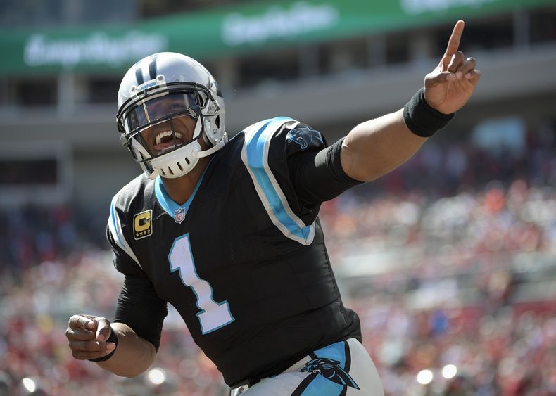 Newton y defensiva guían a Panthers sobre Buccaneers