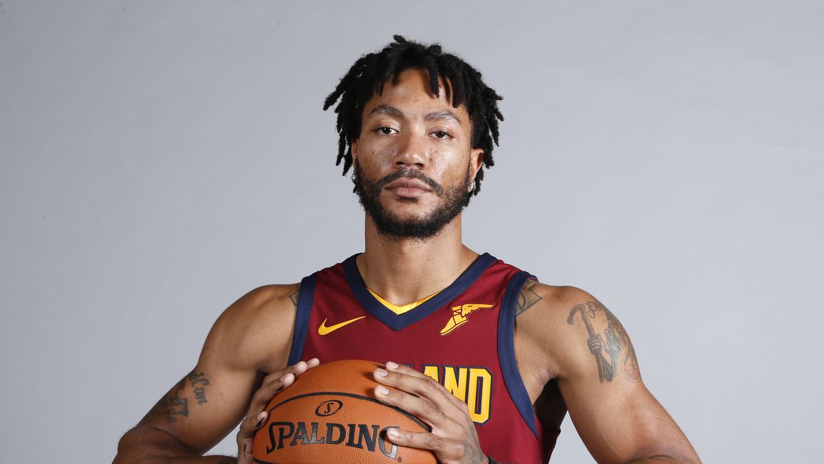 Rose regresa a Cavaliers para reanudar rehabilitación