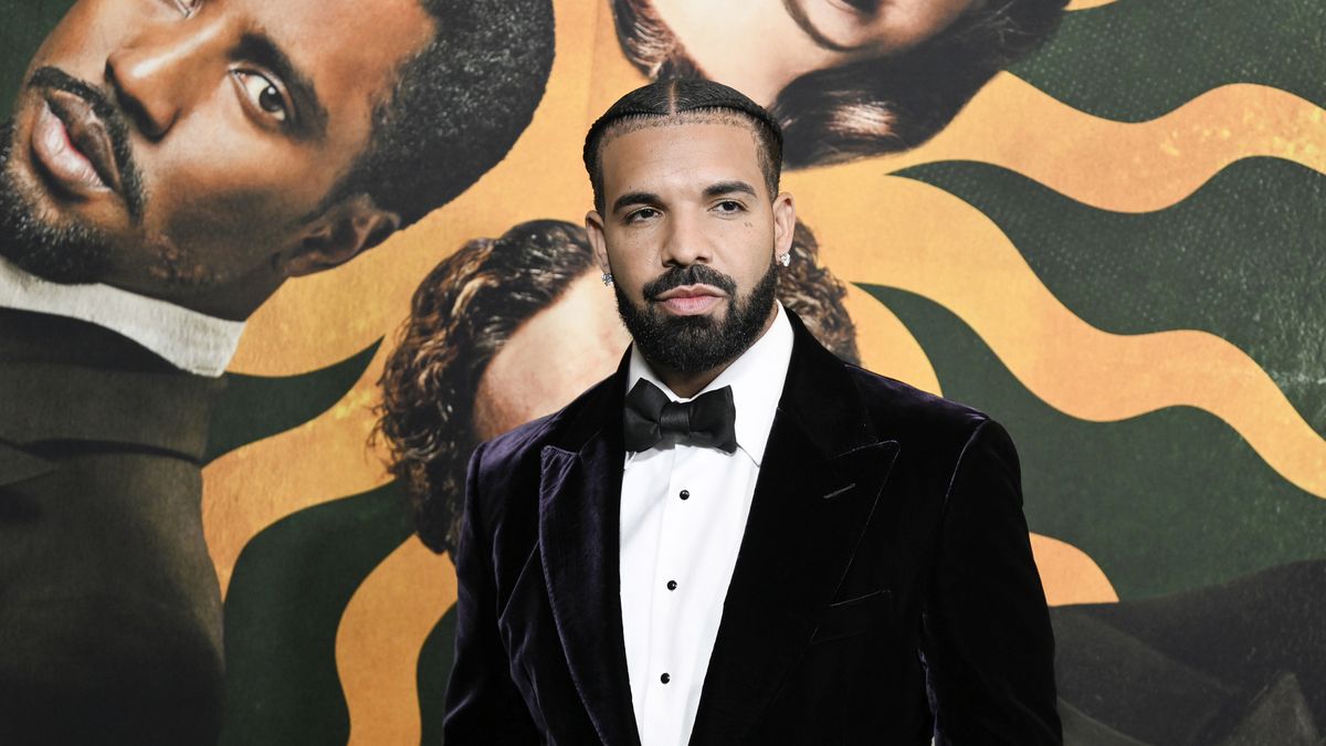 Barsa usará camiseta con logo de búho de Drake para Clásico