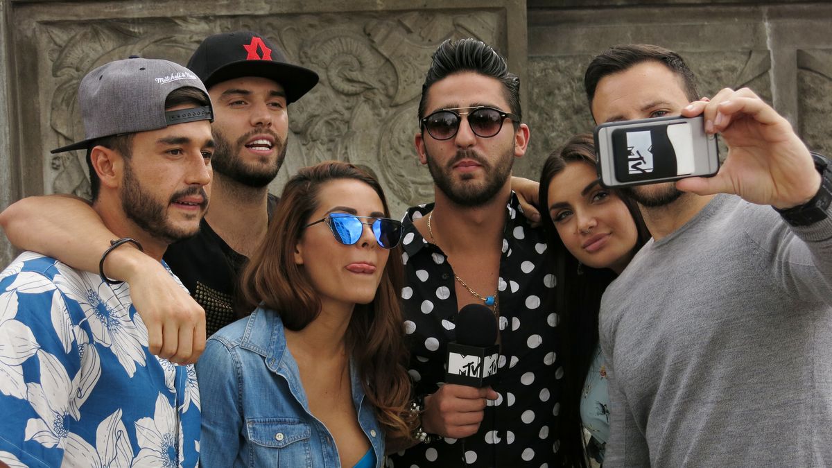 Super Shore 2 promete más peleas y más amistad