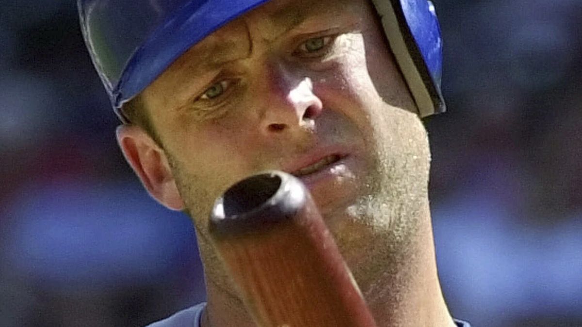 Dave McCarty, miembro de los Medias Rojas campeones de 2004, muere a ...