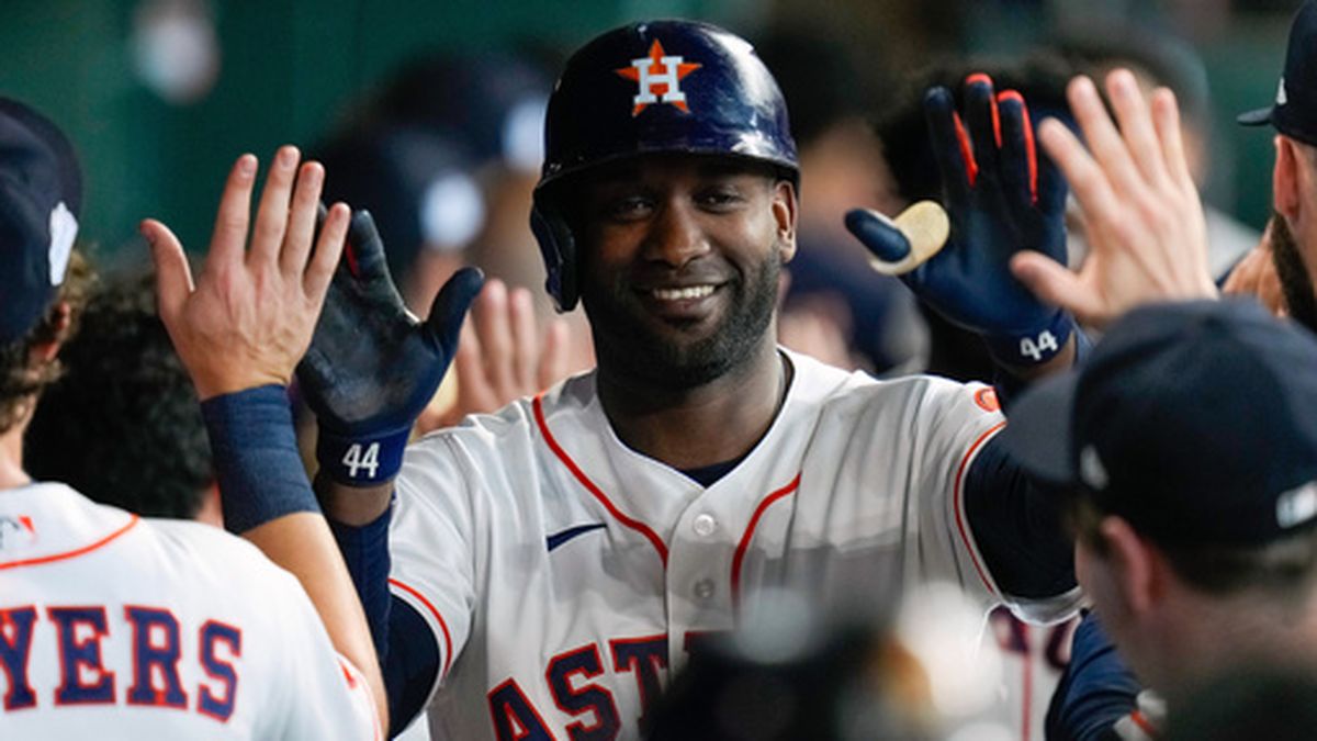 Yordan Álvarez pega un grand slam, su 22do jonrón, y Astros aplastan 13 ...