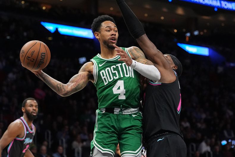 Simons anota 39 puntos desde la banca, Brown suma 27 y Celtics remontan ...