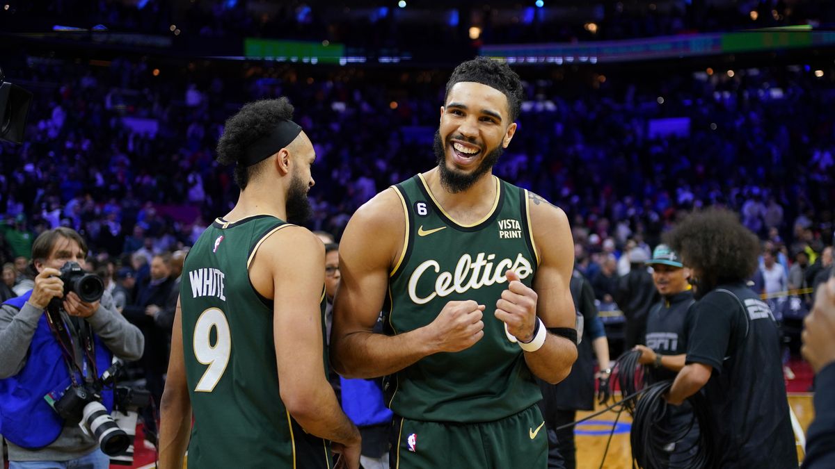 Con triple agónico de Tatum, Celtics superan a 76ers