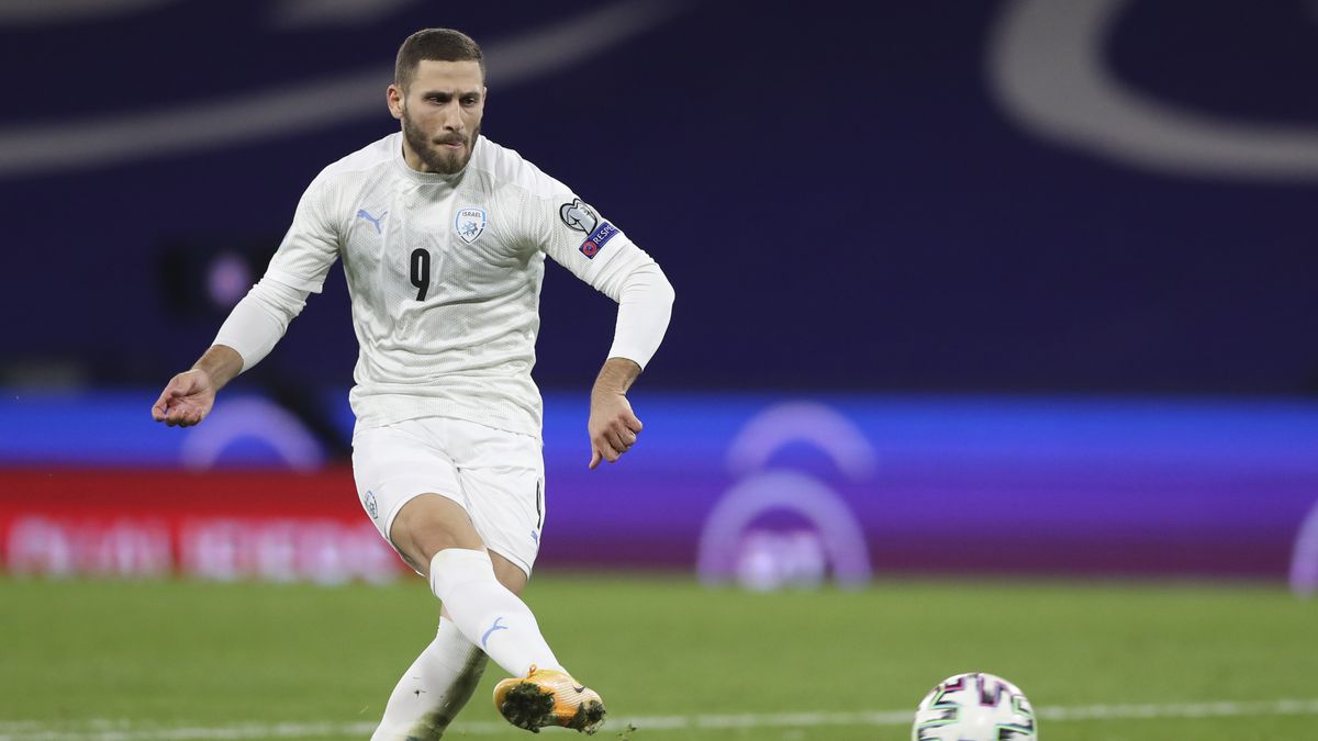 Club alemán defiende decisión de no fichar al israelí Shon Weissman