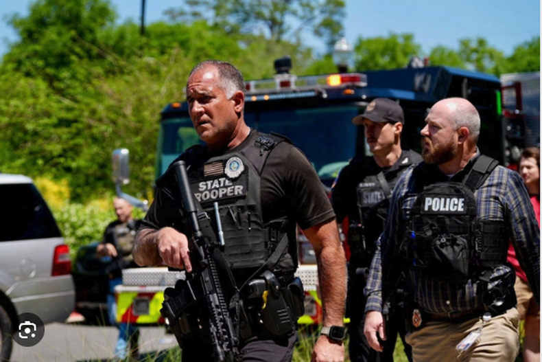 ¿Quién es Phoenix Ikner? El estudiante vinculado al tiroteo en la ...