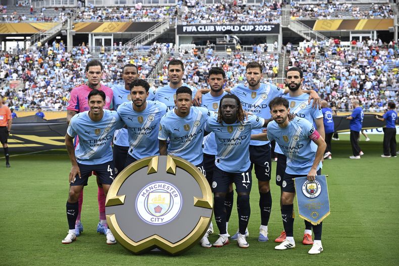 Jefe de la Liga Premier pide paciencia mientras se prolonga el caso ...