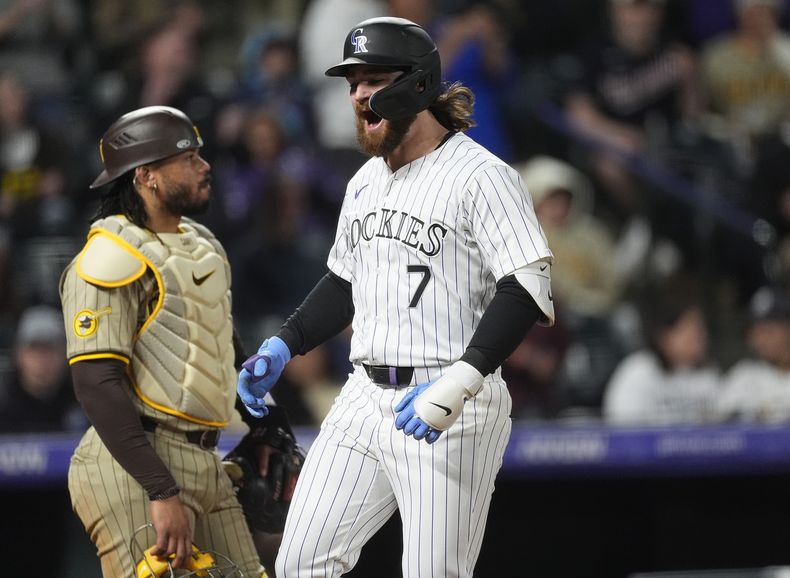 Grand slam de Rodgers propulsa a Rockies a 2da victoria en 10 juegos, 7 ...