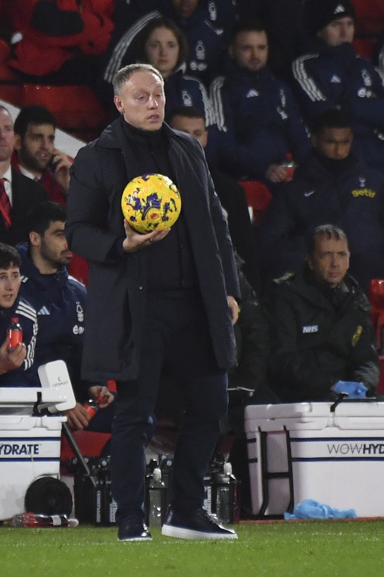 Nottingham Forest cesa al entrenador Steve Cooper en su intento por ...