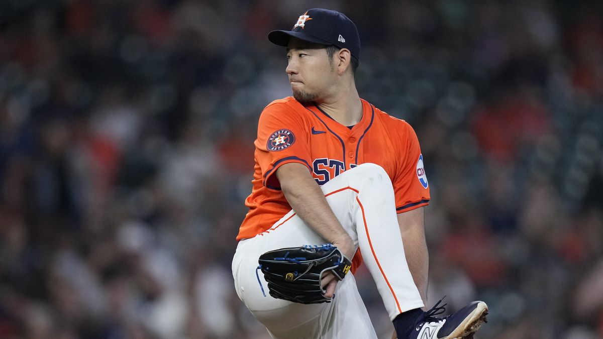 Kikuchi poncha a 11 en su debut con Houston y Astros superan 3-2 a Rays