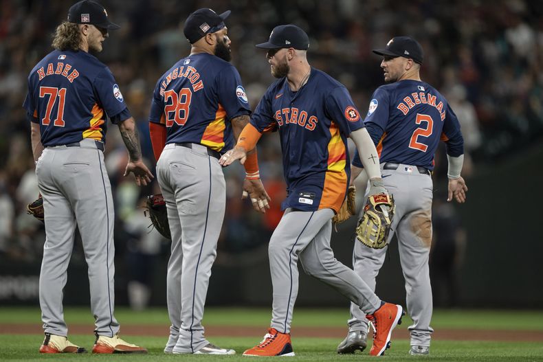 Astros vencen 4-2 a Marineros y lideran la División Oeste de la Liga Americana