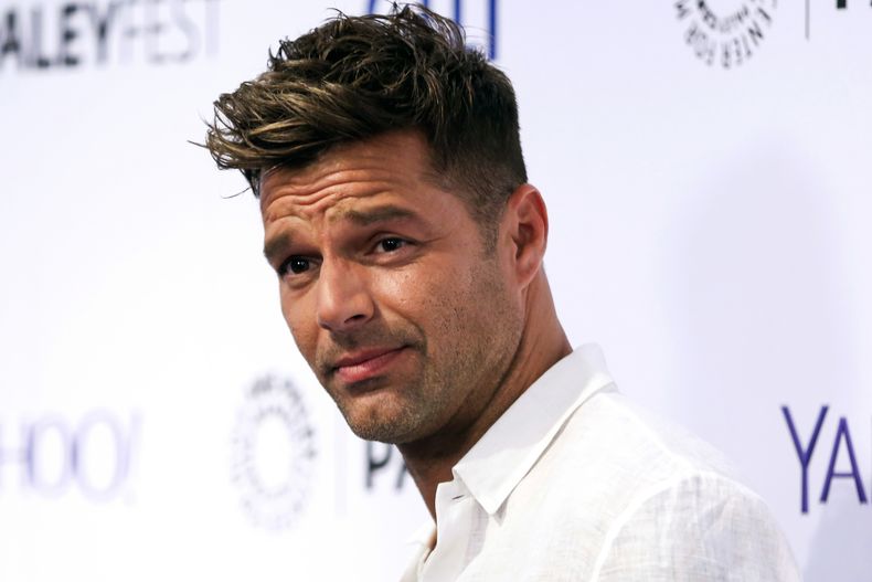 Ricky Martin se compromete con artista conceptual Jwan Yosef