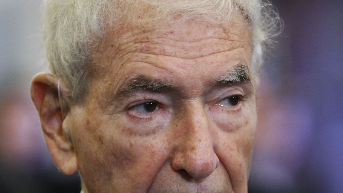 Fundador de Comcast Ralph Roberts muere a los 95 años