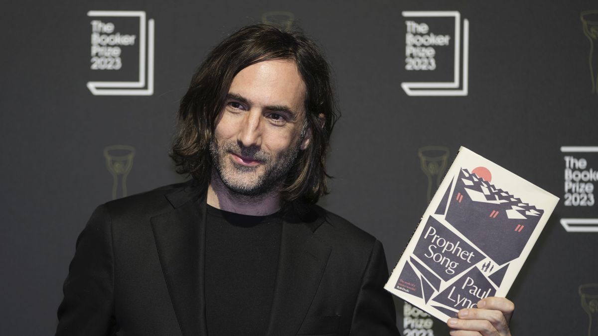 Escritor irlandés Paul Lynch gana premio Booker con novela distópica ...