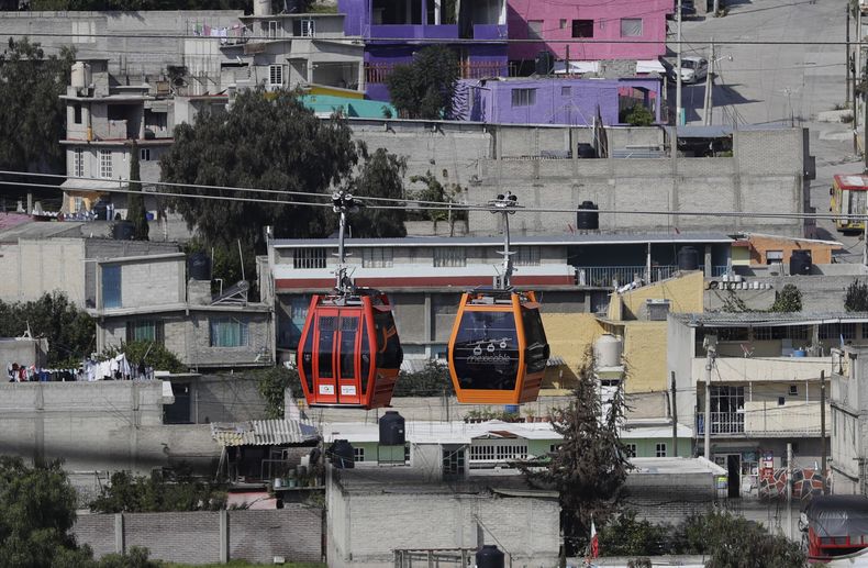 México inaugura su primer teleférico para transporte masivo
