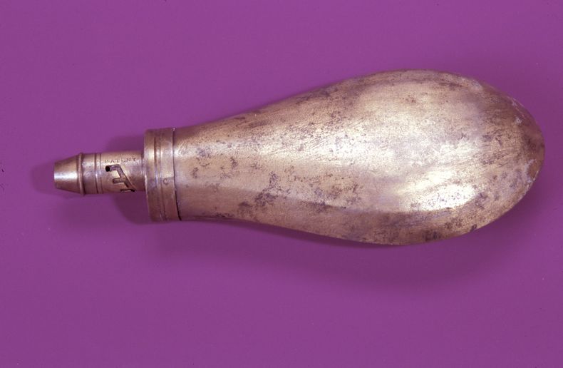 Vuelven a Hawai objetos perdidos en un naufragio en 1824