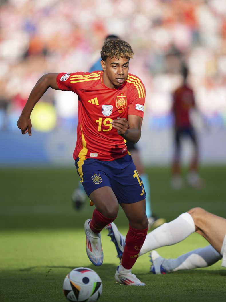 Lamine Yamal se convierte en el jugador más joven en disputar la Euro