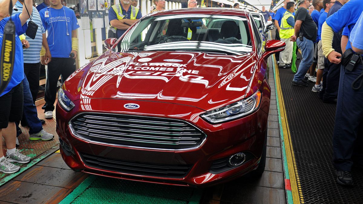 Ford cancela planes de construir una planta en México