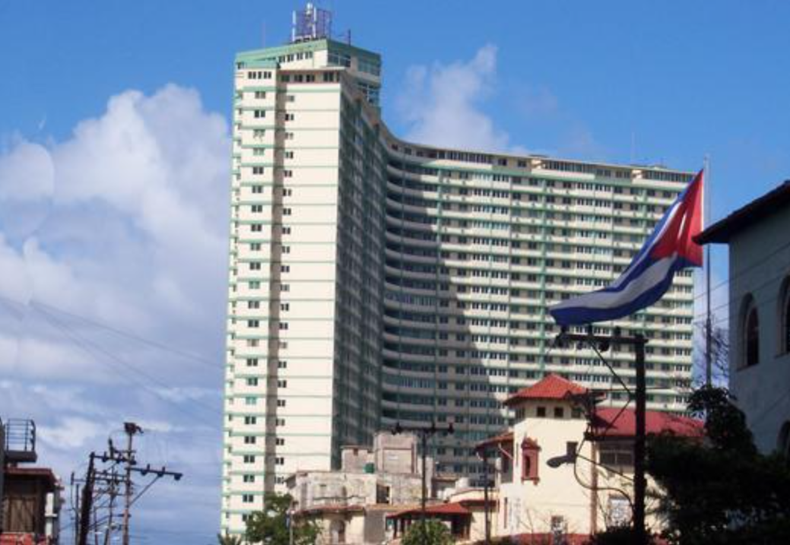La Cuba del Recuerdo | Edificio Focsa en La Habana