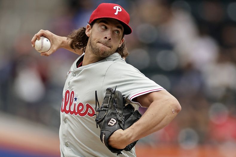 Nola logra su 4ta blanqueada en victoria 4-0 de Filis ante Mets