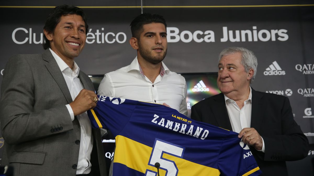Peruano Zambrano ficha para Boca Juniors