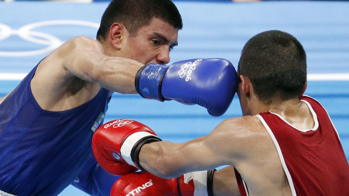 Mexicano Velásquez gana en su estreno en boxeo tras luxación