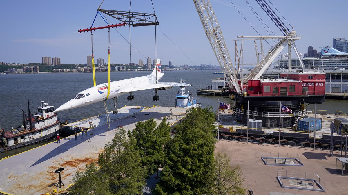 Trasladan al Concorde a Brooklyn para una restauración
