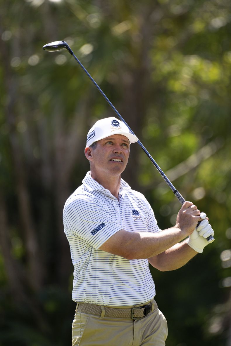 Casey y Kokrak comparten la cima en inicio de LIV en México