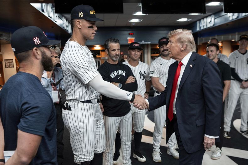 Aplausos y abucheos a Trump al conmemorar atentados del 11 de septiembre en un juego de los Yankees