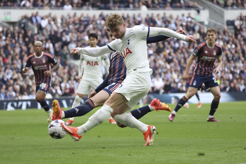 Timo Werner se queda otro año a préstamo con el Tottenham proveniente ...