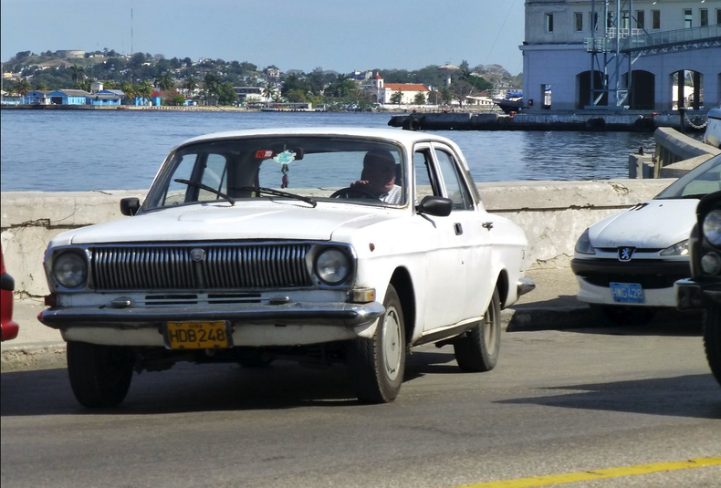 Rusia lanza los nuevos modelos de autos Volga