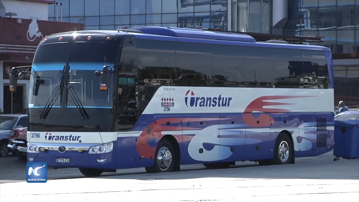 Guagua de Transtur fue asaltada en plena carretera Central cerca de ...