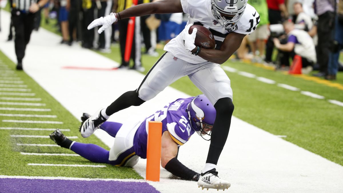 Raiders dan de baja al wide receiver J.J. Nelson
