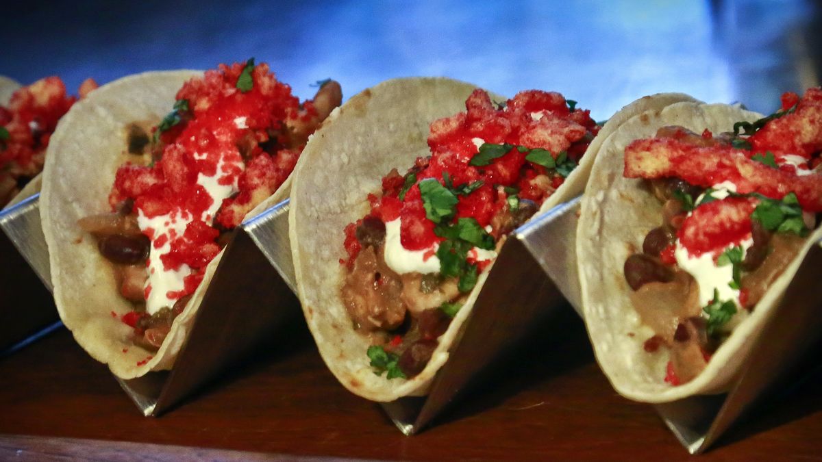 Restaurante de Cheetos abre sus puertas en Nueva York