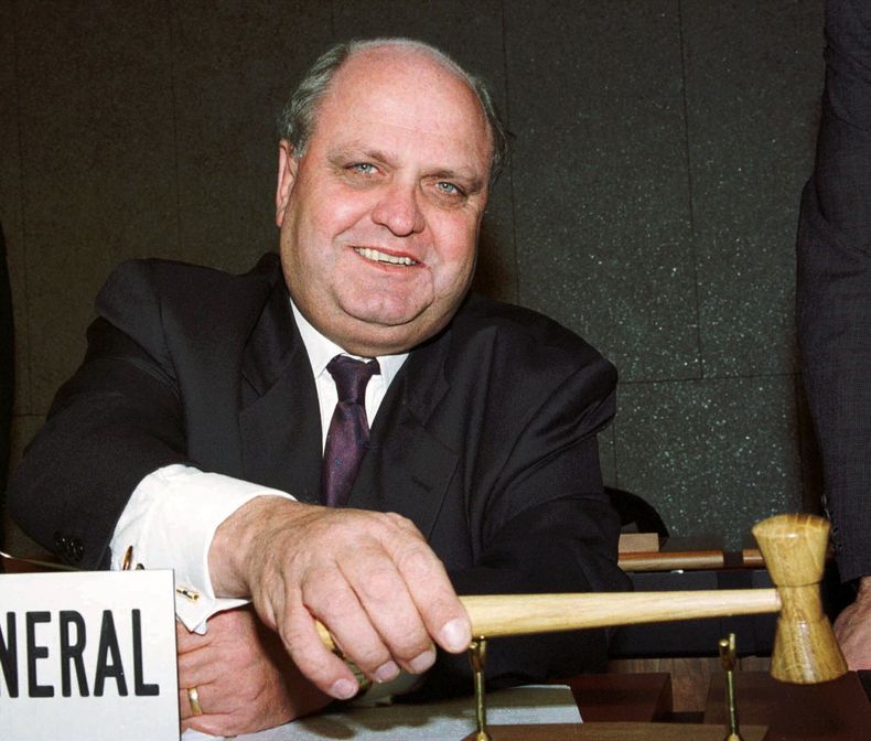 Muere el ex director de la OMC, Mike Moore, a los 71 años