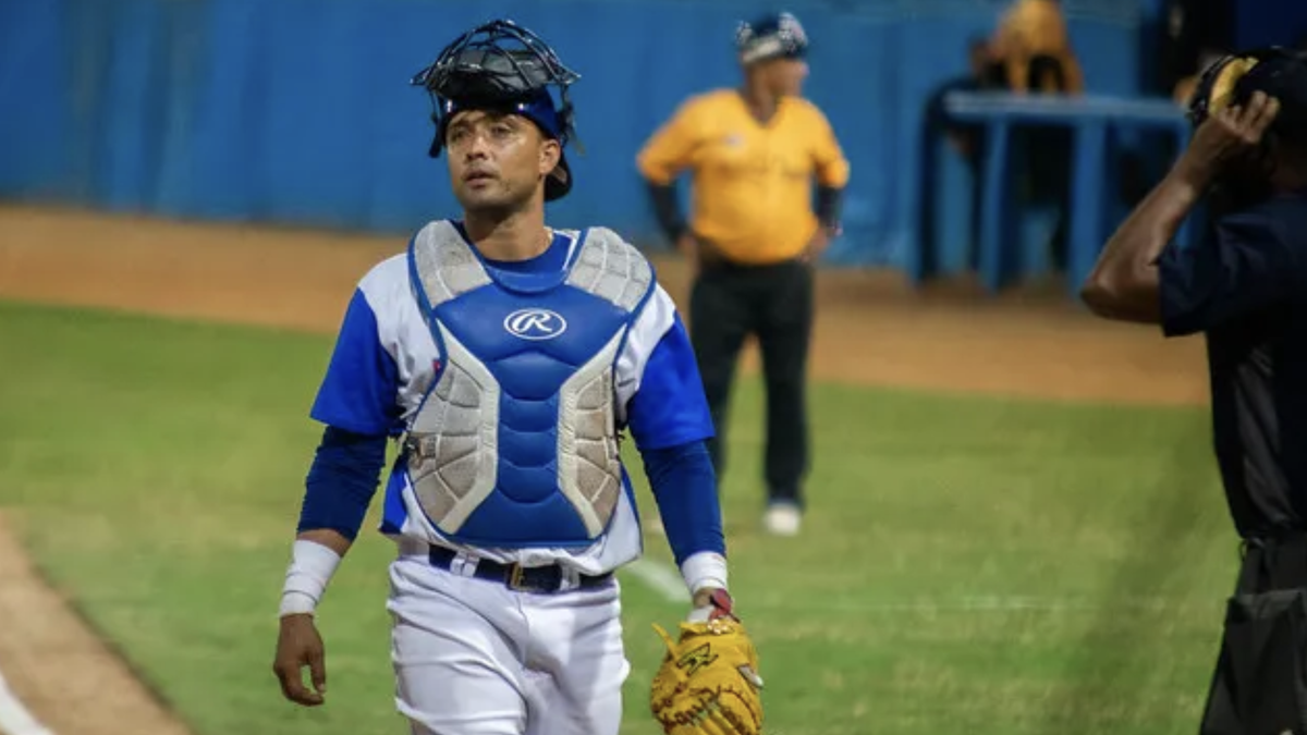 Expelotero cubano Frank Camilo Morejón habla sobre su expulsión de ...