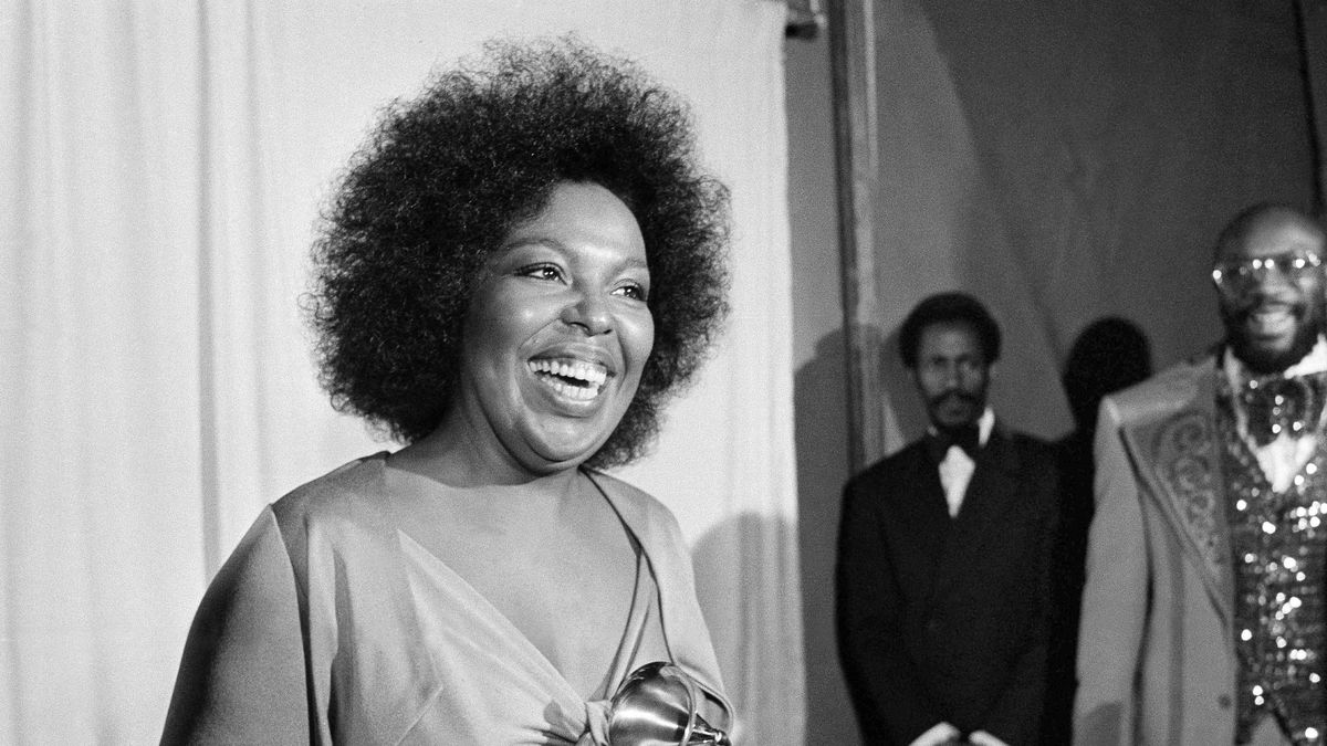 Muere Roberta Flack, cantante ganadora de un Grammy y con un estilo ...