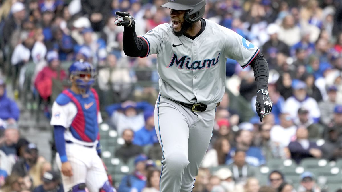 Bellinger y Canario aportan jonrones; Cachorros dividen doble tanda con ...
