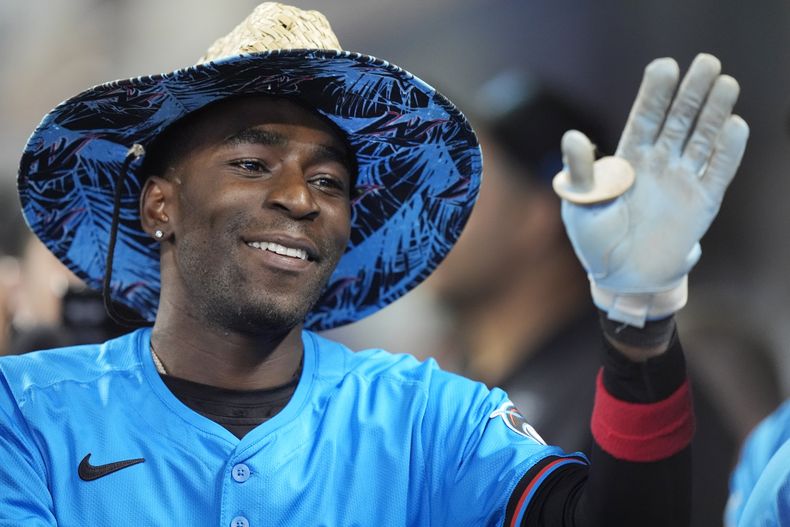Gordon y Sánchez conectan cuadrangulares para guiar triunfo de Marlins ...