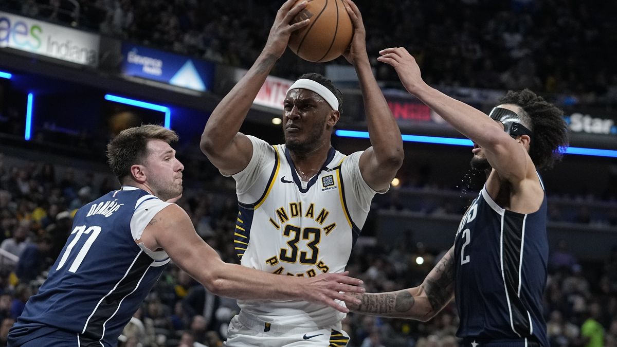 Turner tiene marca de temporada con 33 puntos en la victoria de los ...