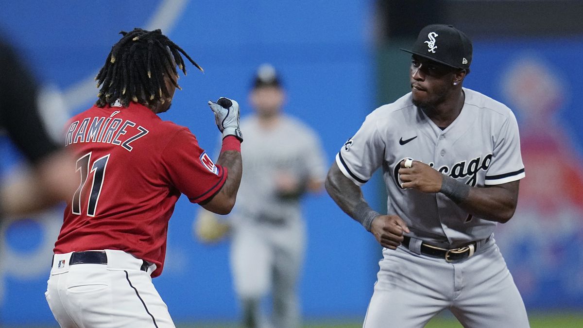 MLB suspende a Tim Anderson por 6 juegos y a José Ramírez por 3 tras pelea