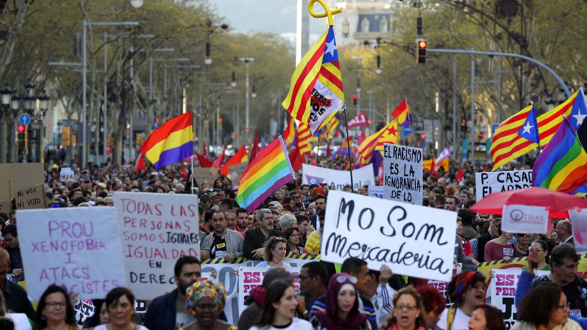 Marchan en Barcelona contra nuevo partido de extrema derecha