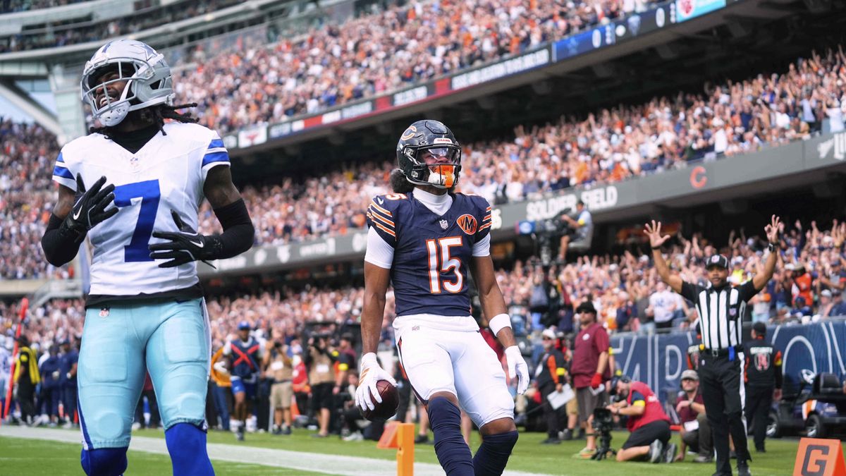 Caleb Williams iguala récord con cuatro pases de TD; Johnson logra 1ra ...