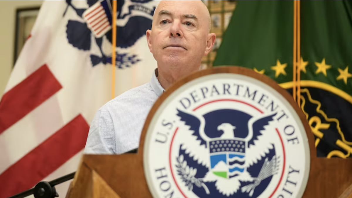 Se mantiene el parole humanitario tras decisión de un juez en Texas