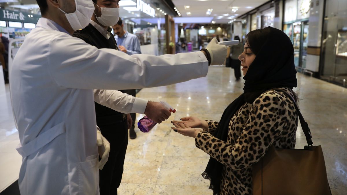Arabia Saudí cancela peregrinación a La Meca por coronavirus