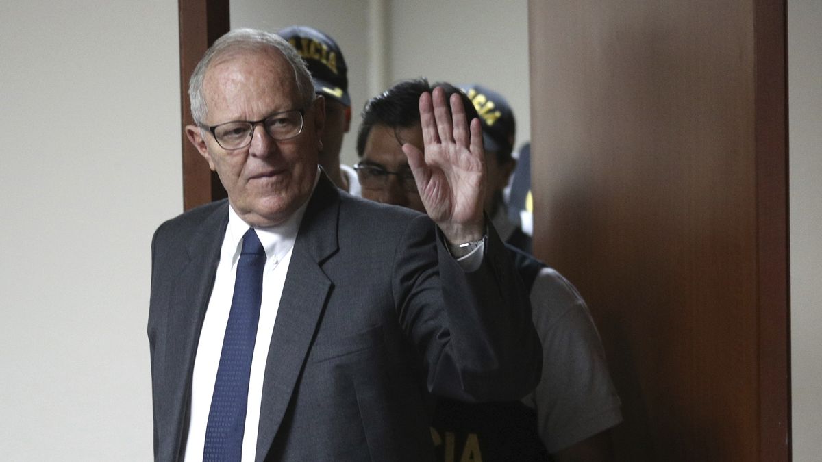Fiscalía de Perú pide 35 años de cárcel para expresidente Pedro Pablo ...