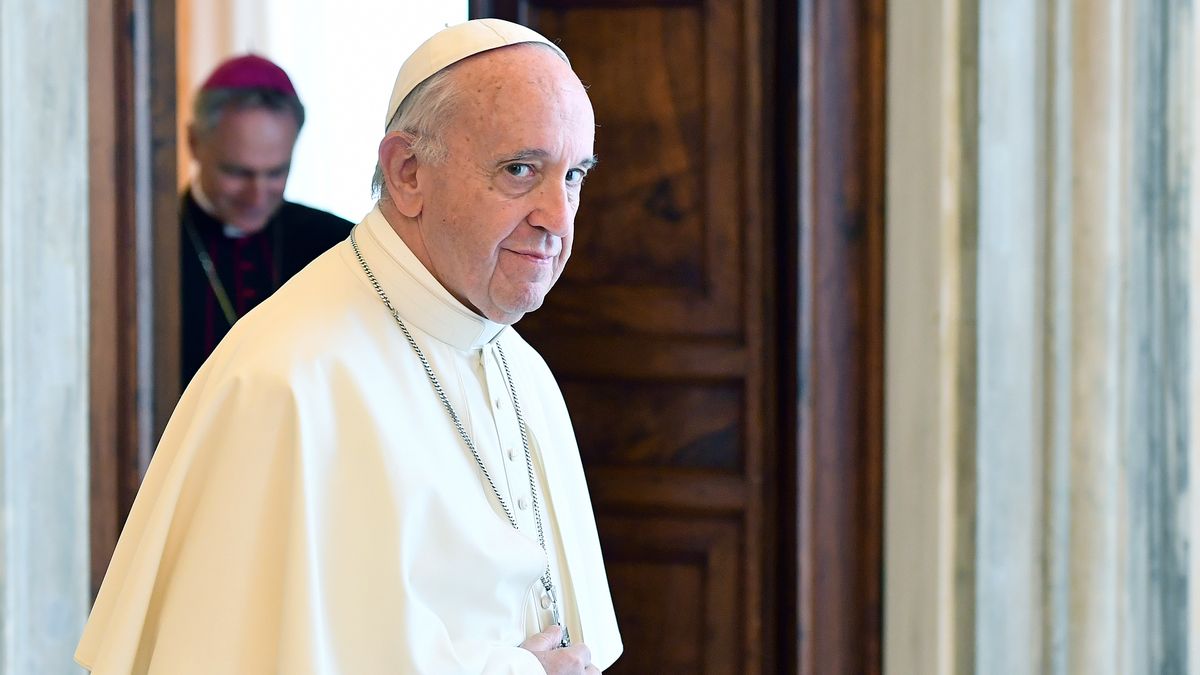 Vaticano estudia doctrina para excomulgar mafiosos