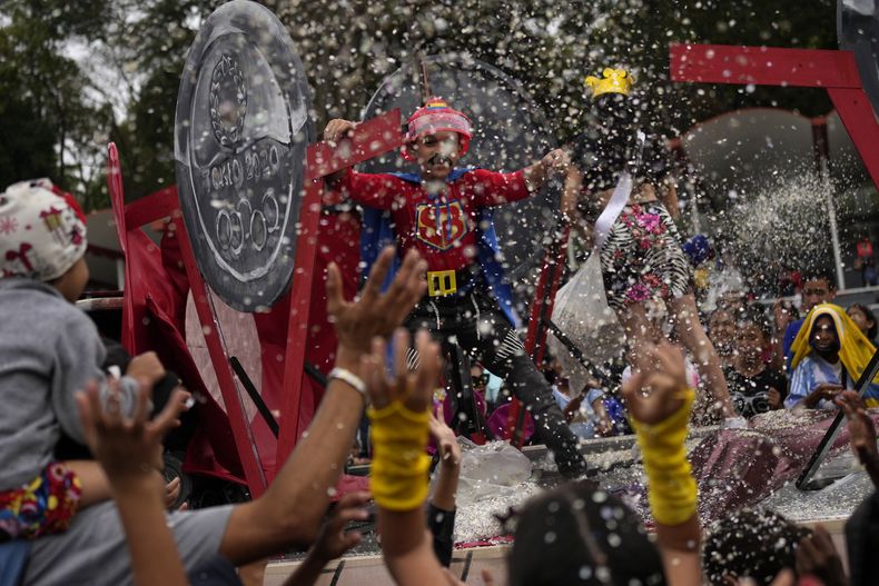 Súper Bigote: el superhéroe inspirado en Nicolás Maduro